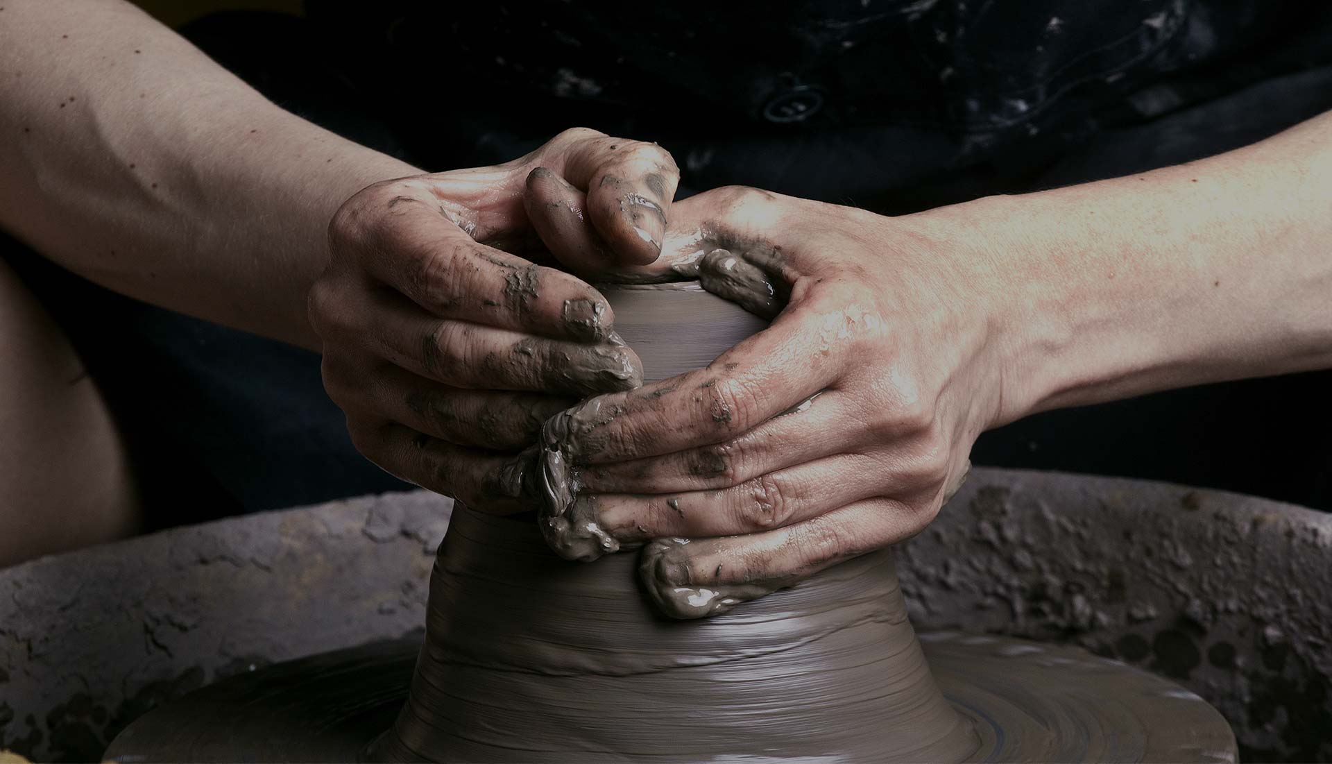 home5-parallax1 – Suzette Knight Ceramics – Handmade Contemporary Ceramics